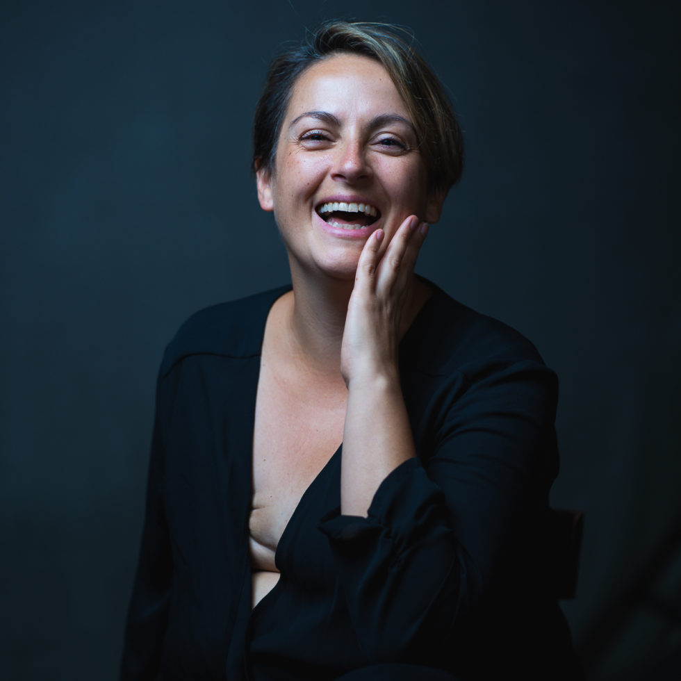 Le témoignage de Manuella pour Estée Lauder Companies Pink Ribbon Photo ...